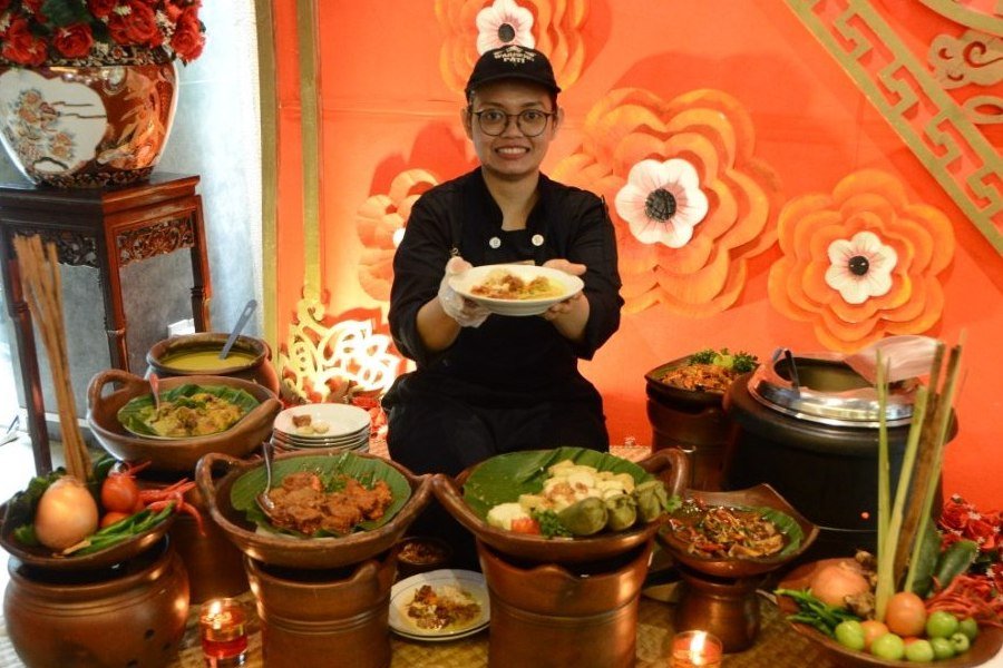 Nikmatnya Lontong Cap Gomeh ala Waroeng Pati - Warta Indonesia