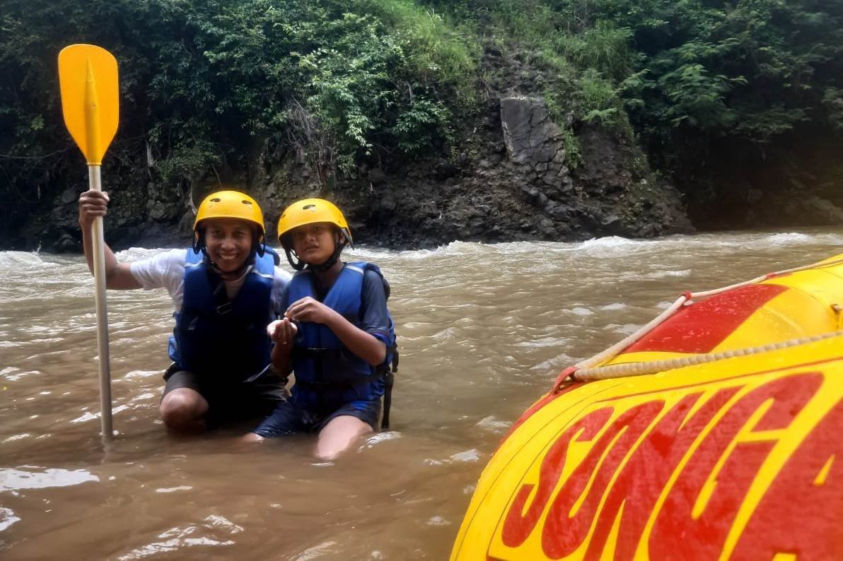 Bersama Songa Adventure Petualangan Rafting Makin Aman Buat Anak Anak ...