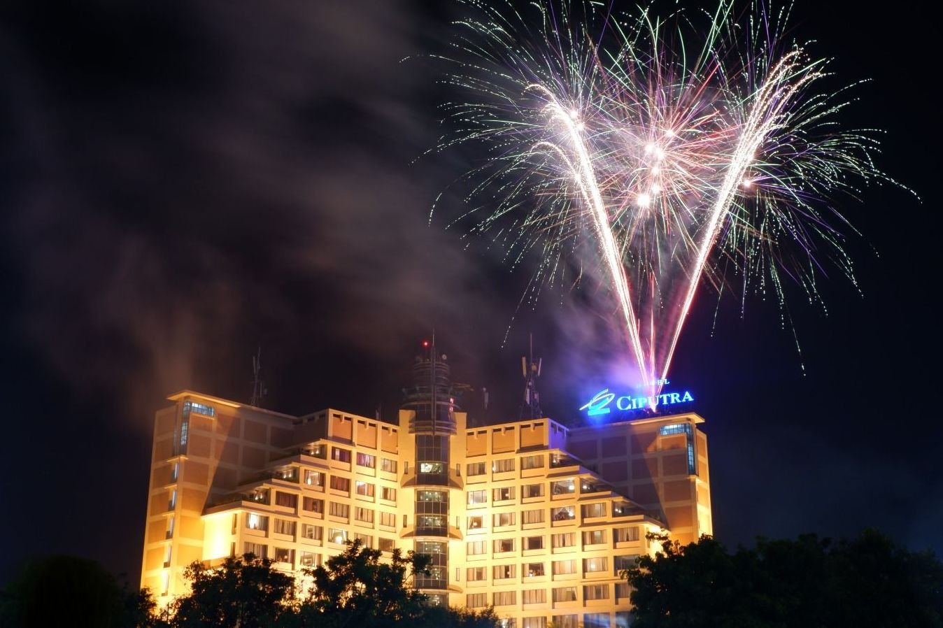 Ini Keseruan dan Kemeriahan Pesta Malam Tahun Baru 2024 di Hotel Ciputra Semarang - Warta Indonesia