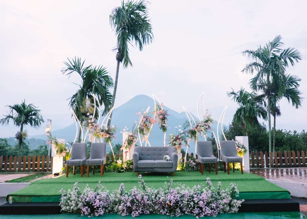 Grand Whiz Hotel Trawas